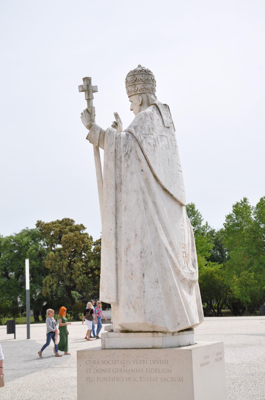 Orbis Catholicus Secundus: Venerable Pius XII Statue at Fatima in Portugal