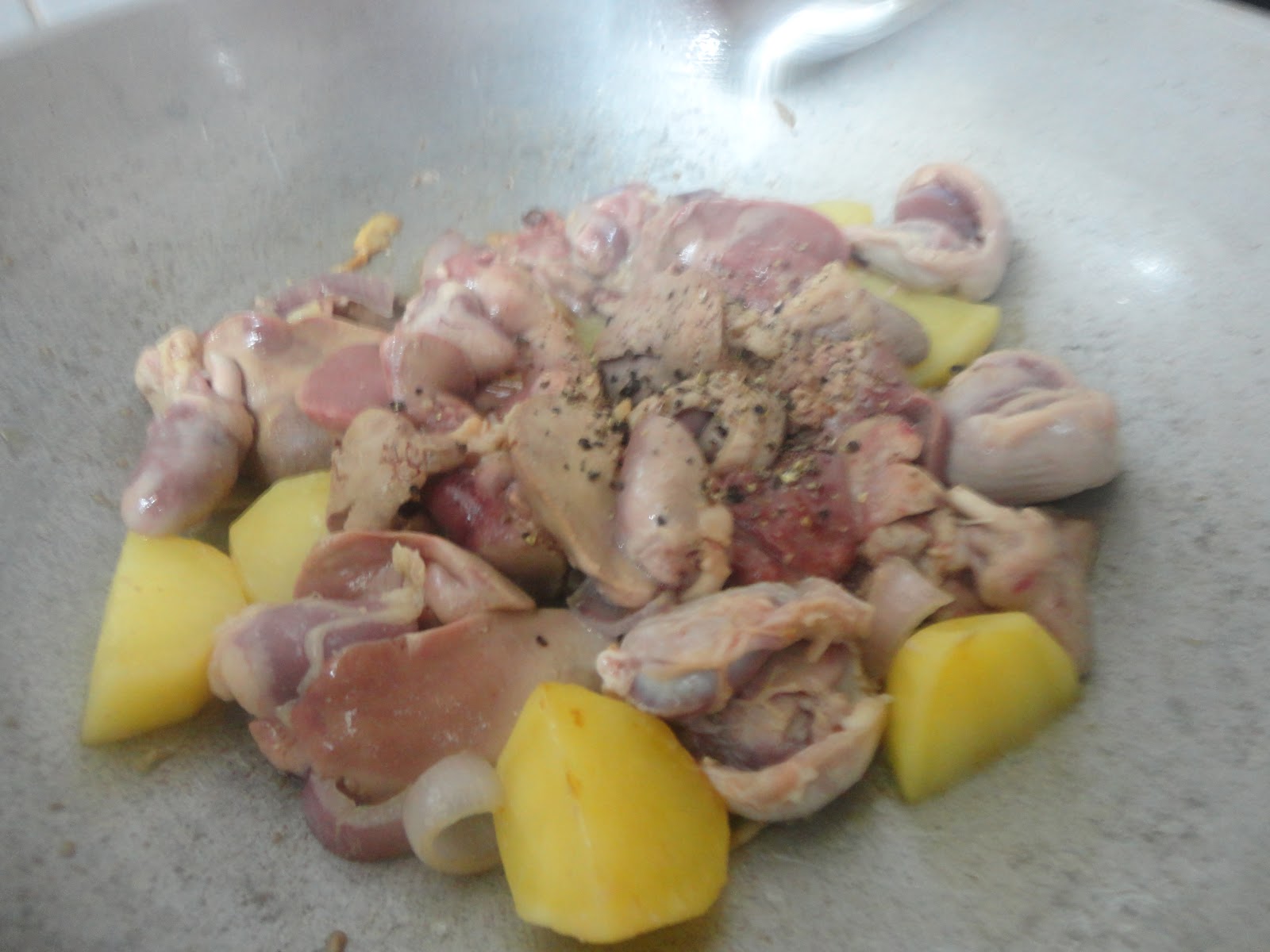 THE DENTIST IS IN THE KITCHEN: Adobong Atay Balun-balunan ng Manok ...
