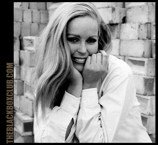 The Black Box Club: 'THE VERONICA CARLSON GALLERY' ADDED TO DAILY: OVER ...