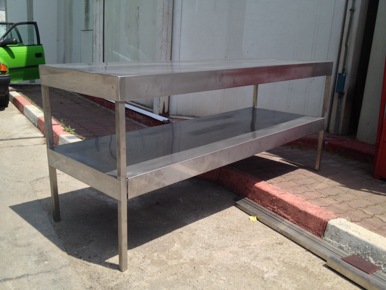 Mese din inox pentru laboratoare alimentare - Zone Inox