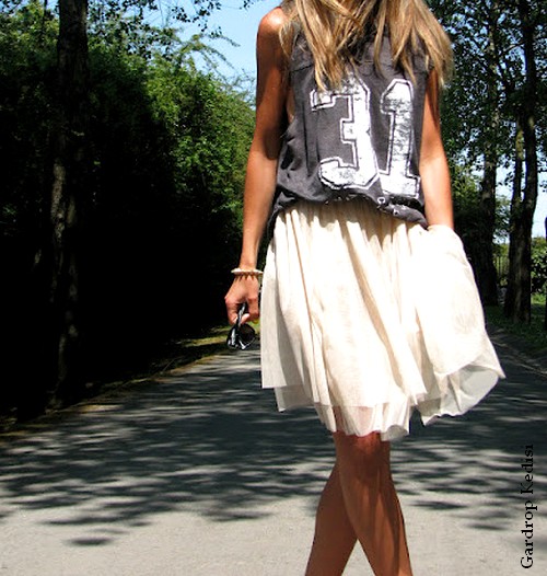 Gardrop Kedisi: Trend: Numaralı tişörtler