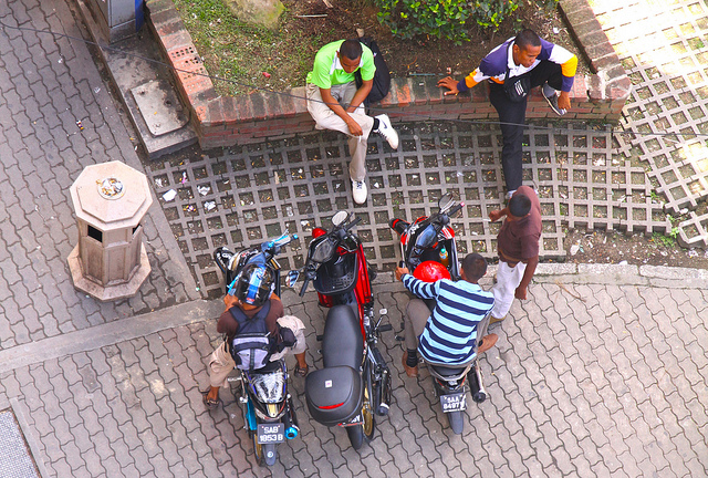 UMAT ISLAM DILARANG BORAK DAN LEPAK TEPI JALAN