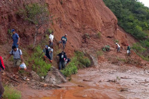 ~ Navegaciones ~: País roto
