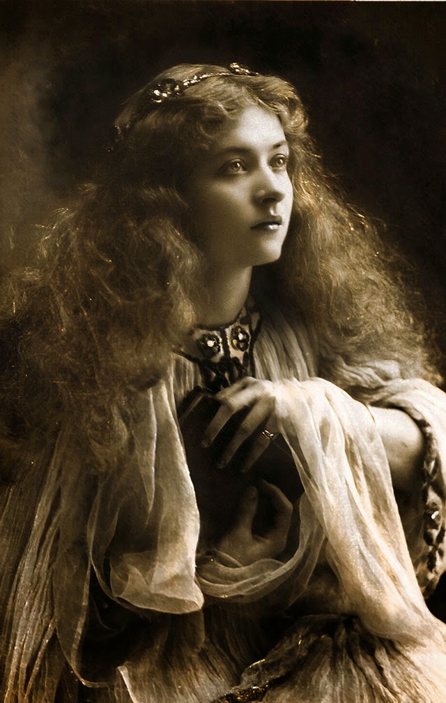 30 Beautiful Portraits of Maude Fealy From the Early 1900s ~ Vintage ...