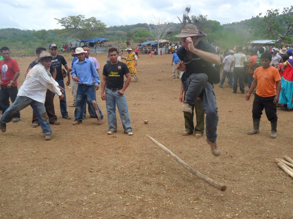 Peace Train: Balsería: Ngäbe Glory