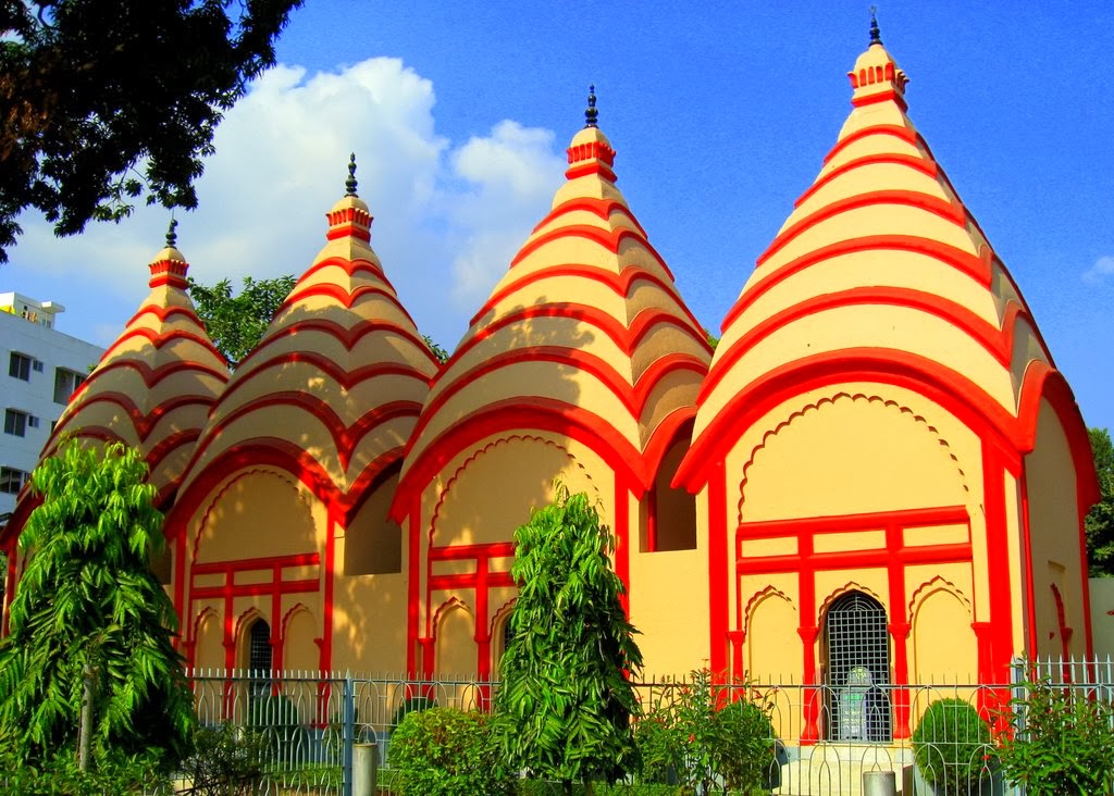 The Natural Beauty of Bangladesh: Dhakeshwari National Temple