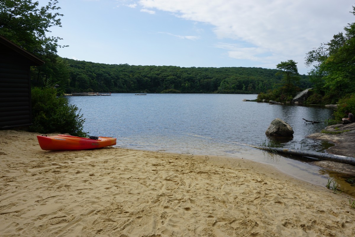Harriman Hiker: Harriman State Park and Beyond: Breakneck Pond AMC Loop