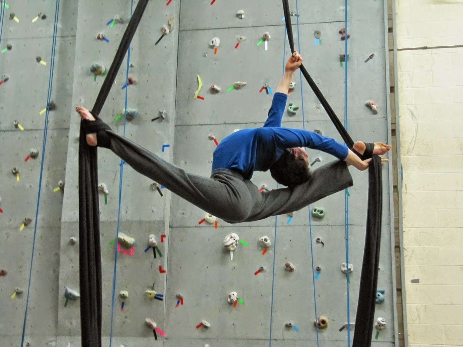 Contortion Art in Pictures - HD Photos