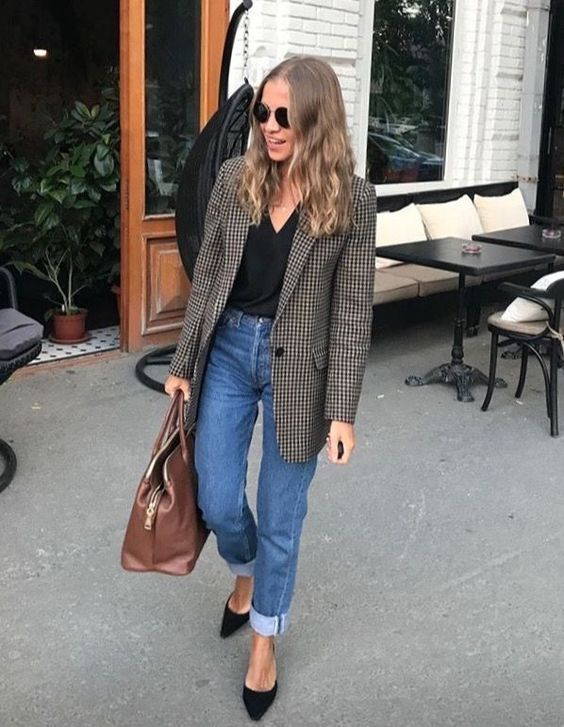 7 eye catching outfits you'll be scared to miss if you want to be the ...