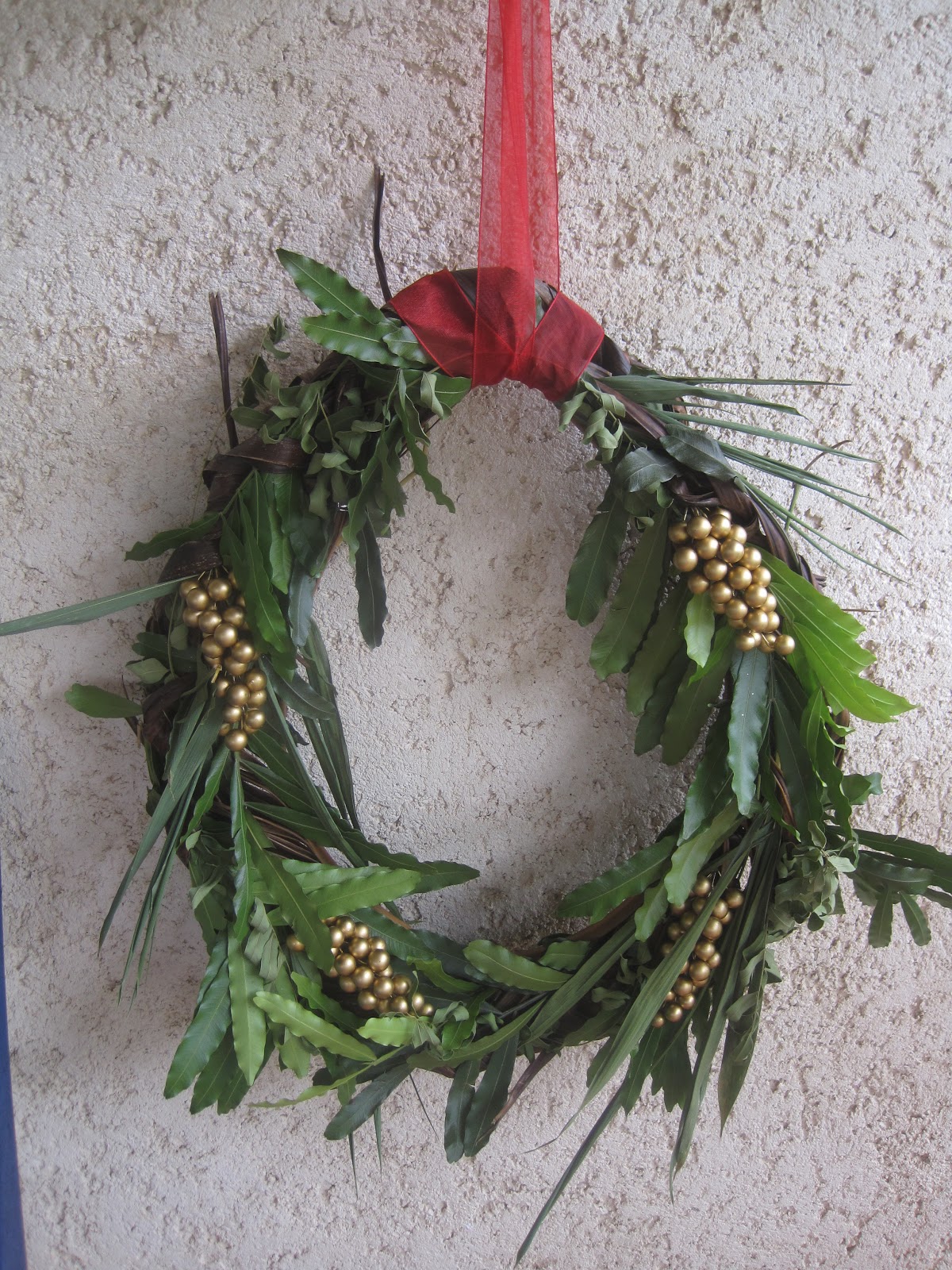 Aimee's Blog: Textiles & Other Ramblings: Braided Palm Wreath