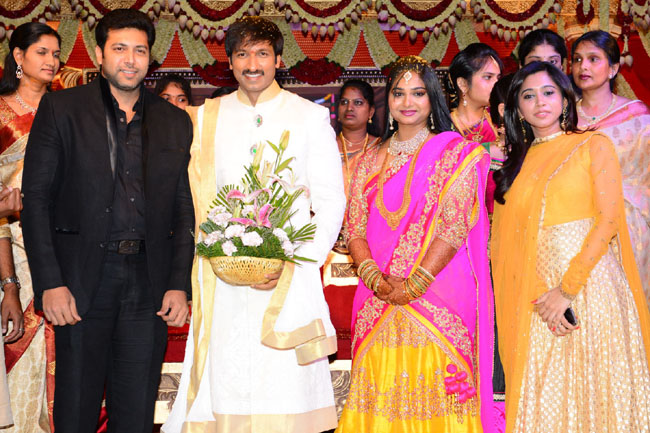 Jayam Ravi with his Wife at Gopichand Marriage | Veethi