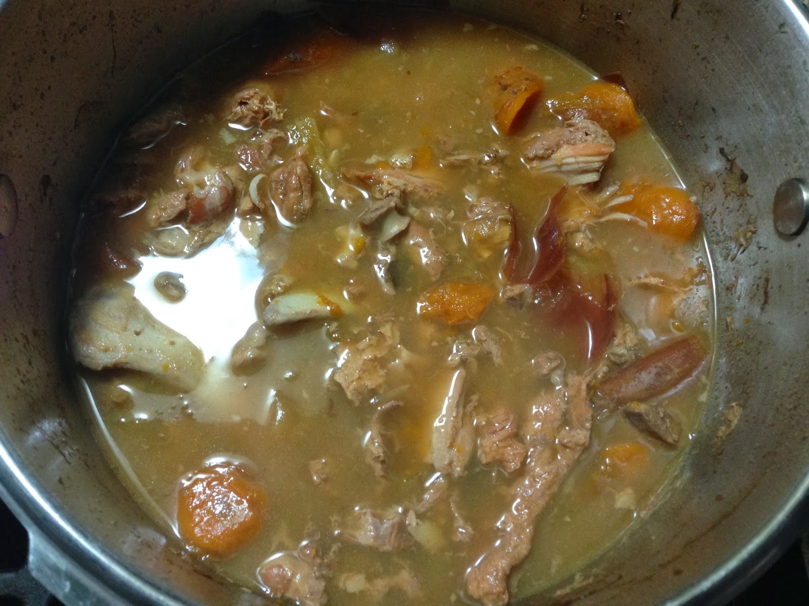 Cooking with SAHD: Turkey Stock (Pressue Cooker Version)