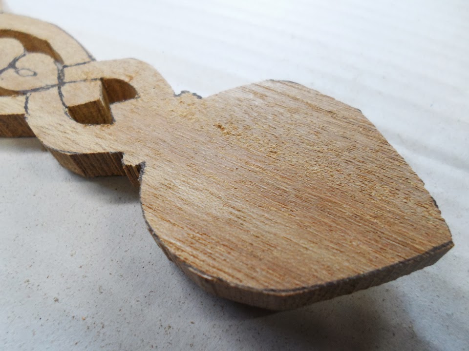 From the Desk of Murray Lincoln: Carving a Celtic Love Spoon – How to