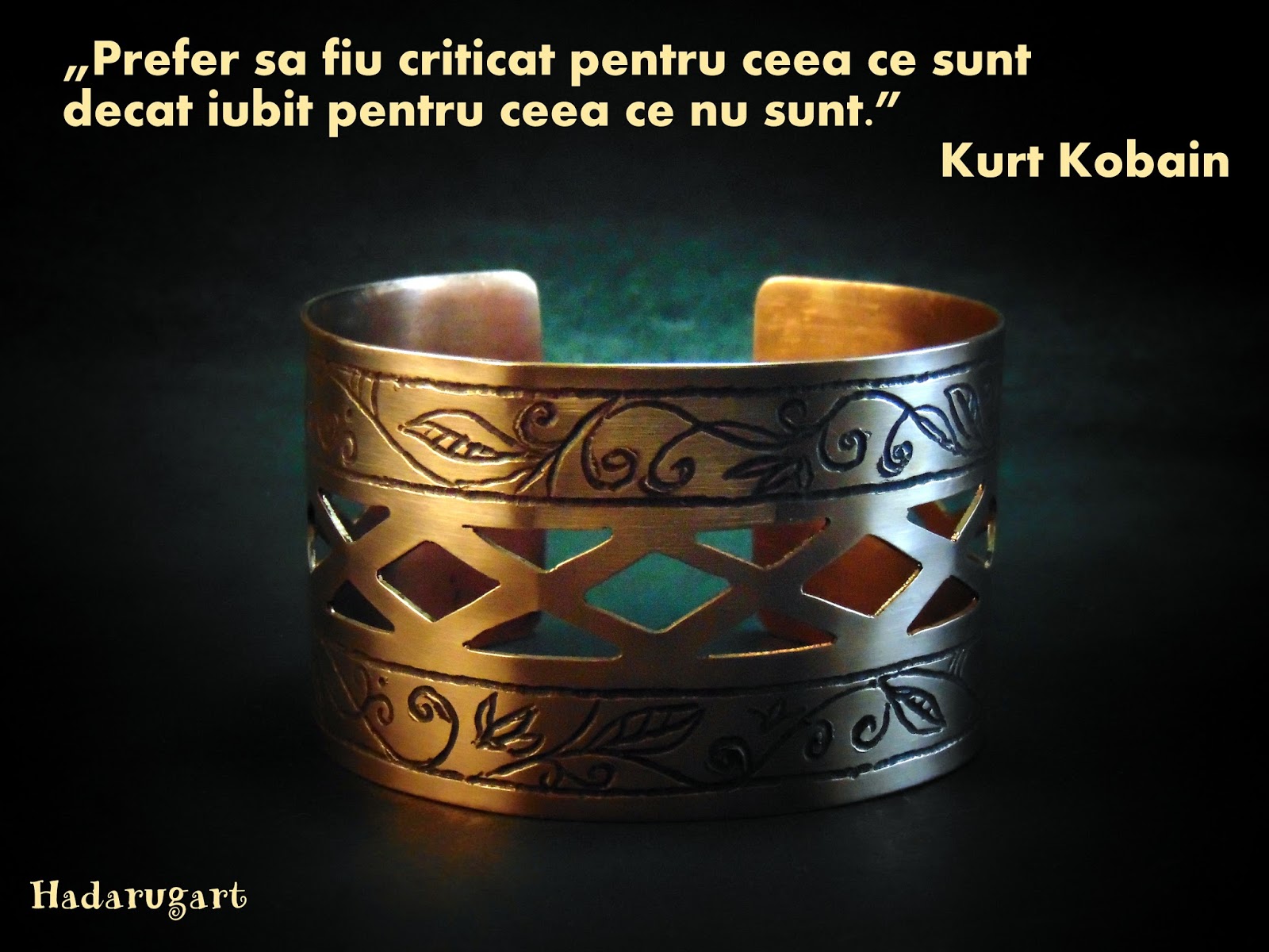 Bratara din cupru realizata integral manual