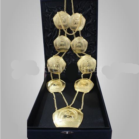 Kancing jas almamater