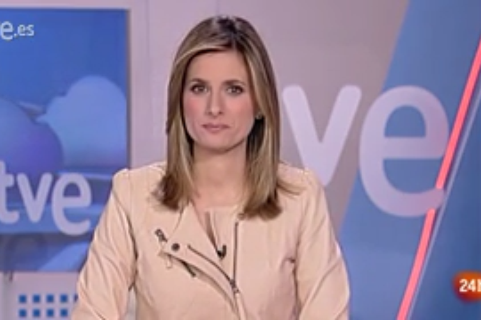 vuesalatele: 2012 02 07 @06H45 - ANA ROLDAN, TVE 24H, TELEDIARIO MATINAL