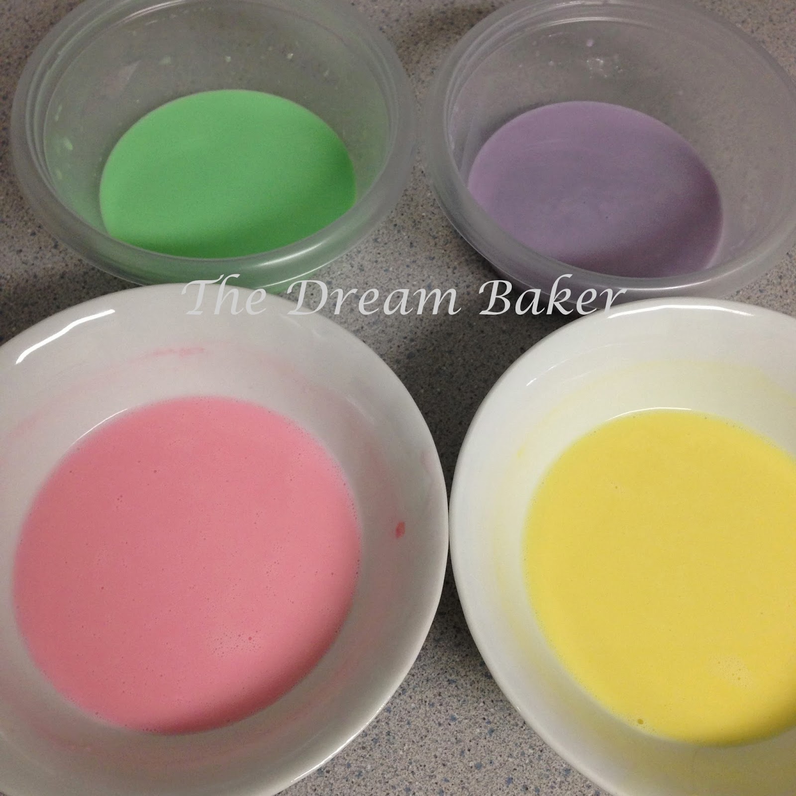 The Dream Baker...: Kueh Lapis a.k.a. Steamed Nine-layer Cake (九层糕）