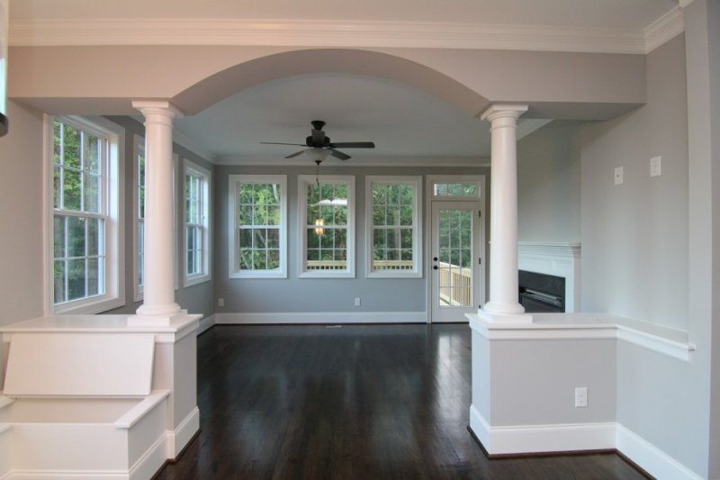 70 Model Tiang Rumah Indoor, Tampil Beda Penuh Gaya - Rumahku Unik