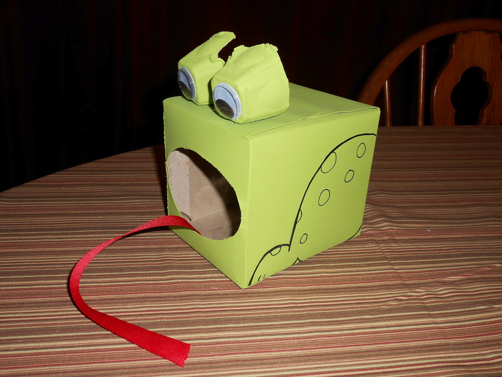 Carrie's Speech Corner: Tissue Box Therapy!