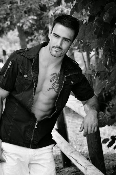 Eyecons: MODEL MONDAY: JESS VILL