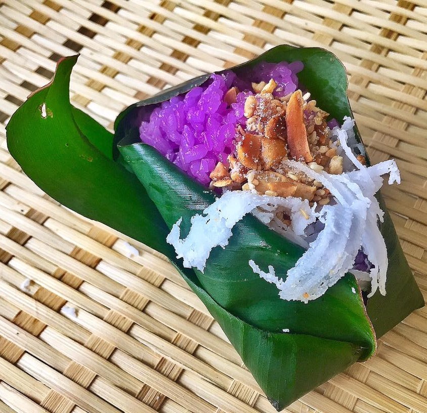 The Spices Of Life . . .: Xôi Lá Cẩm (Magenta Sticky Rice)