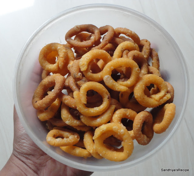 Sandhiya's Cookbook: Chakodi | Andra Muruku | Ring Murukku