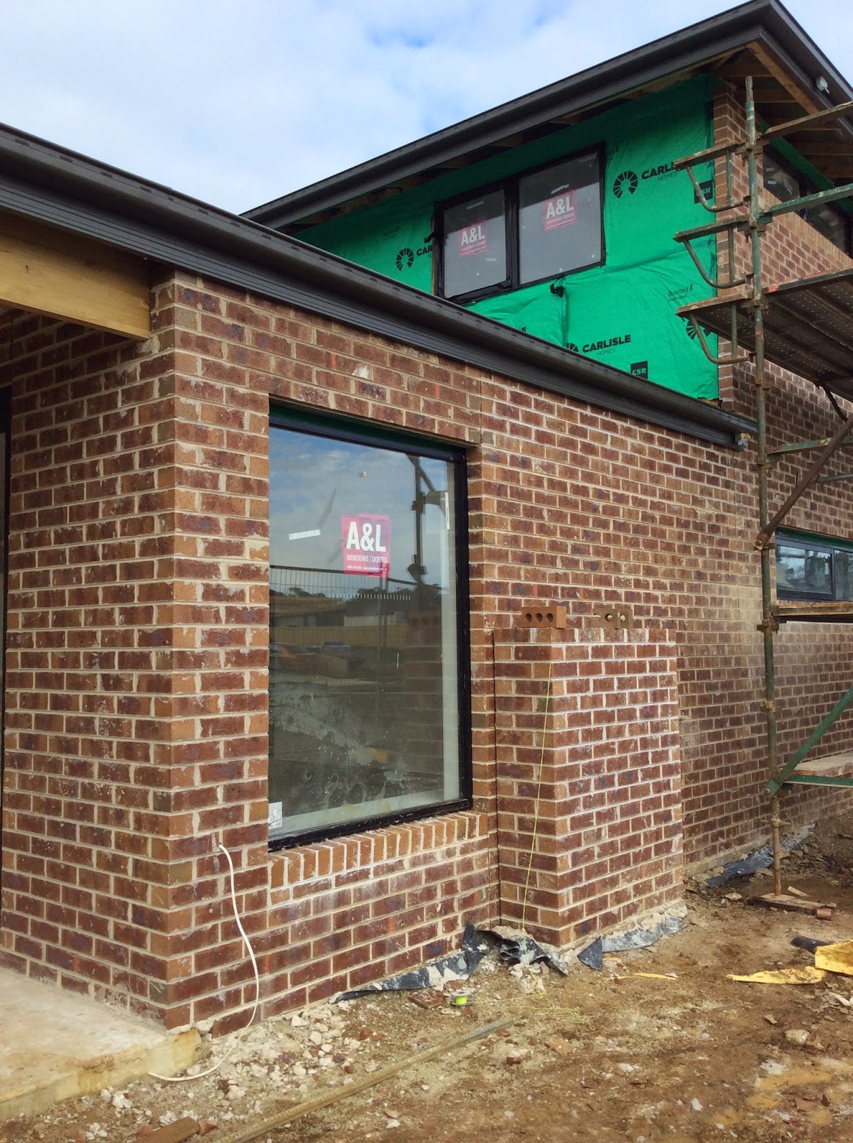 Building Nelson!: Brick Clean - Boral Mocha with Off White Mortar