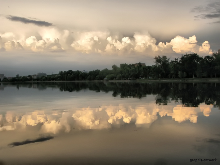 Photographis: Every Teardrop Is A Waterfall - Coldplay / LIFE FOR SALE
