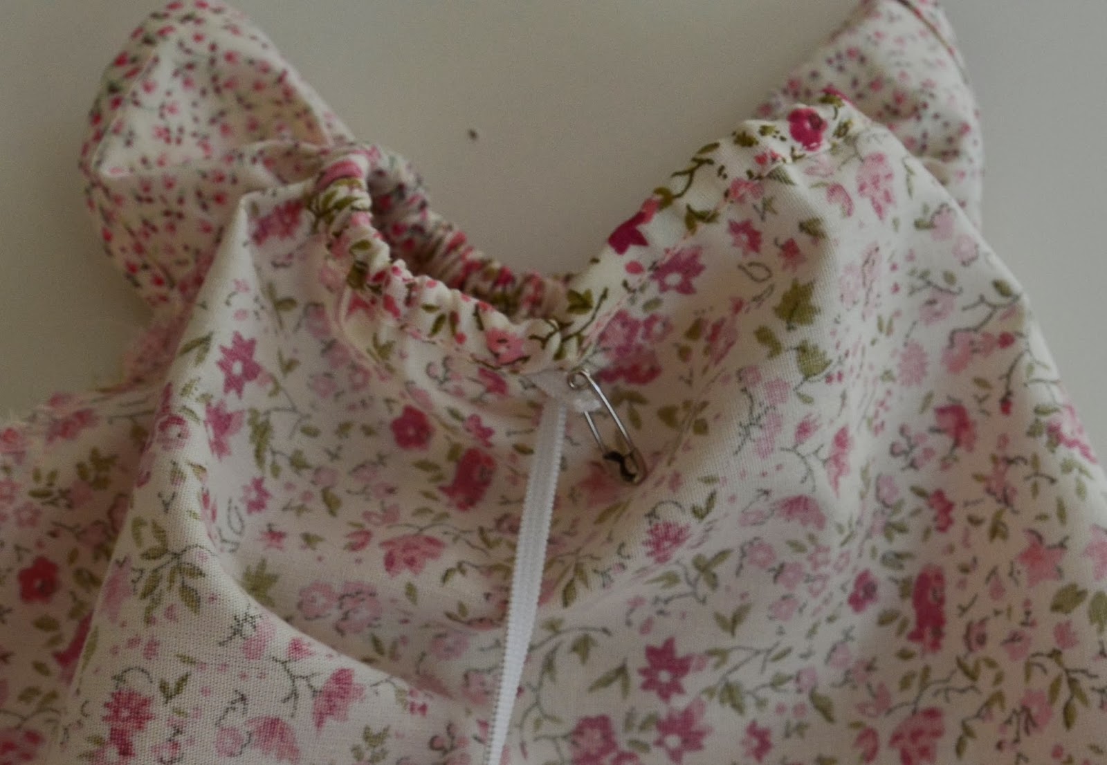 The Bears Four: Flutter Sleeve Dress Tutorial and Free Pattern