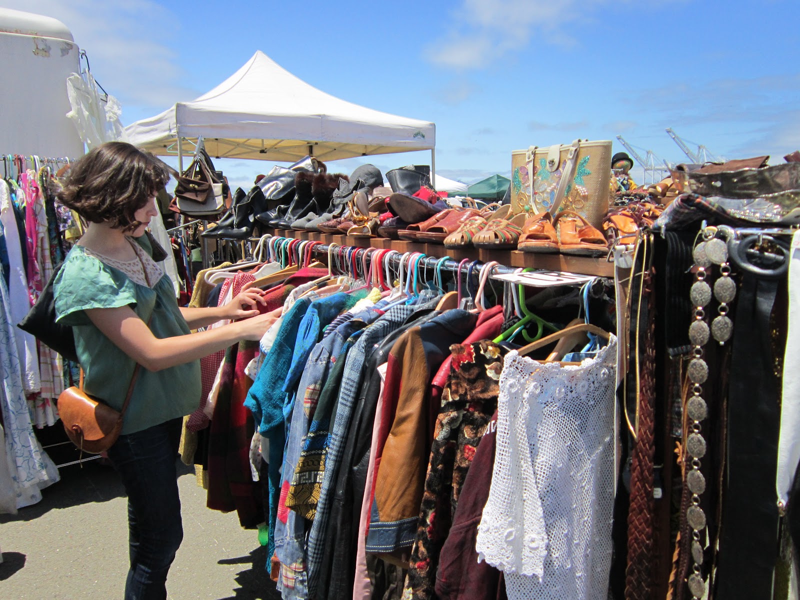 Toni's Vintage Trips: Ultimate Vintage at the Alameda Flea Market
