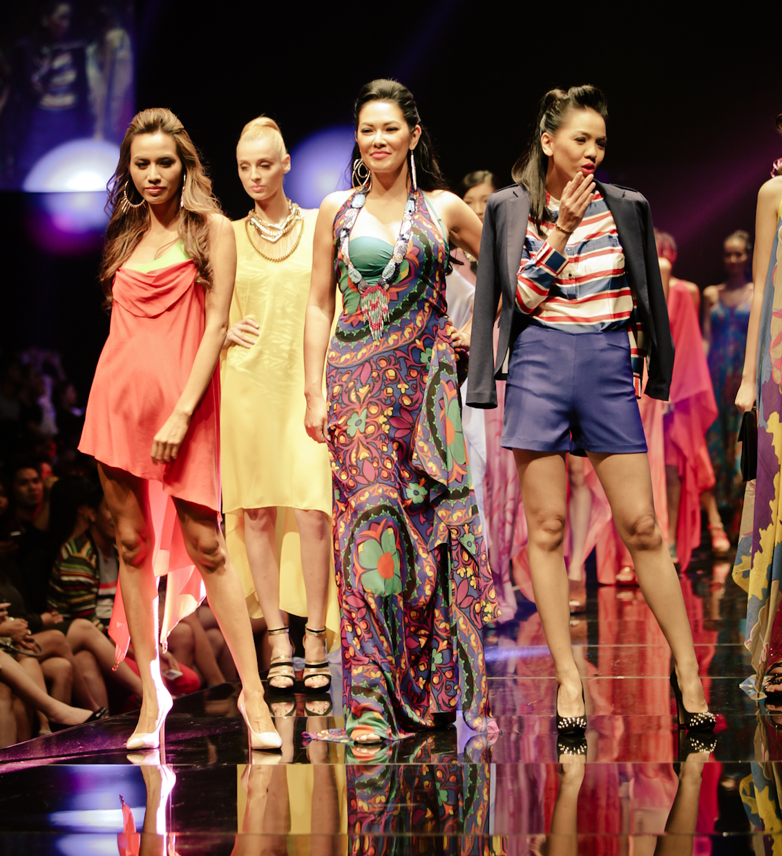 Philippine Fashion Week Holiday 2013: SM Ladies' Fashion and Parisian ...