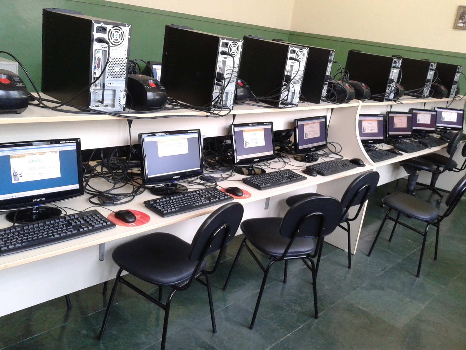 Nucleo de Tecnologias Educacionais de Carangola: outubro 2012