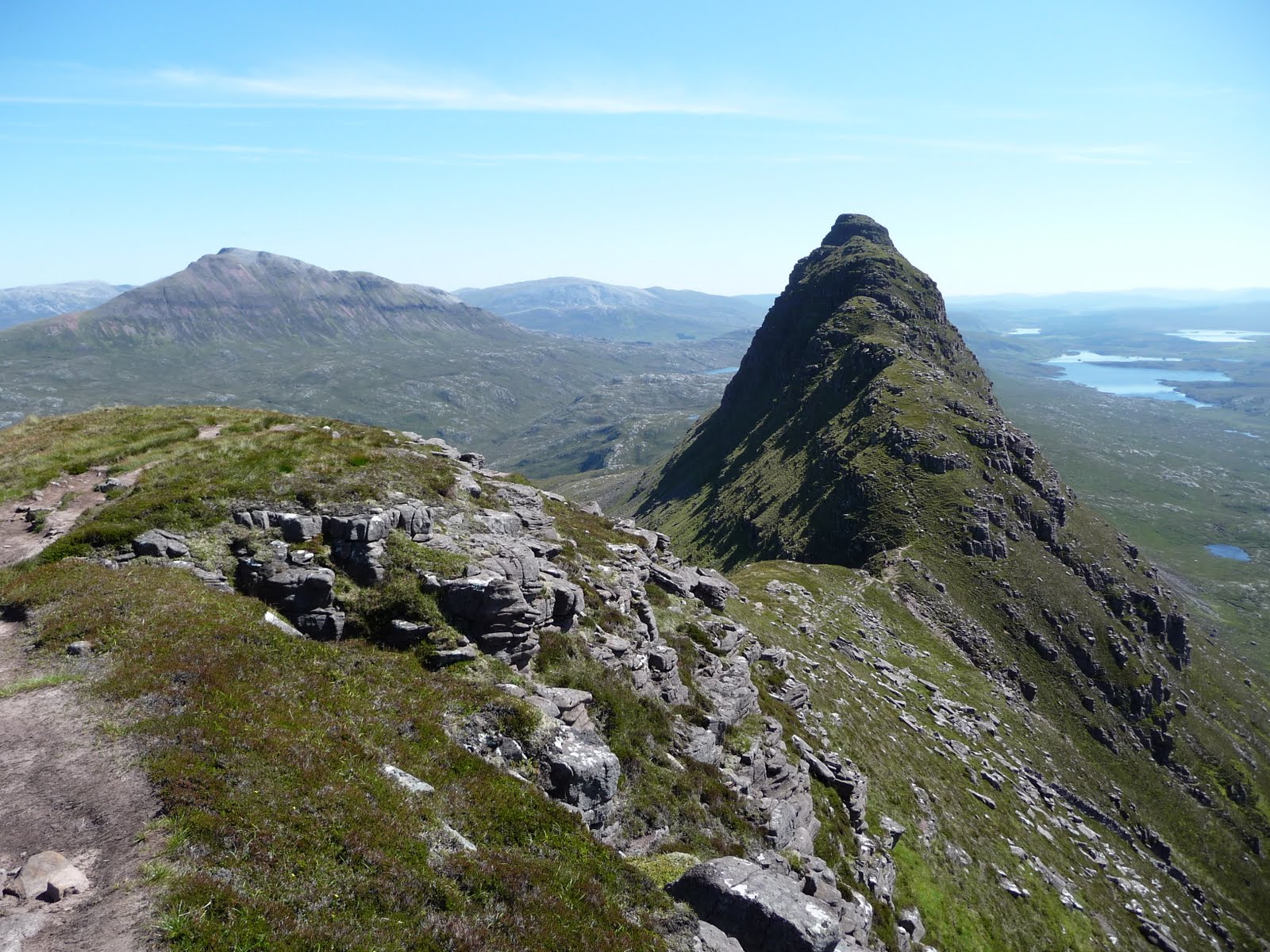 TARMACHAN MOUNTAINEERING: SIZZLING ON SUILVEN