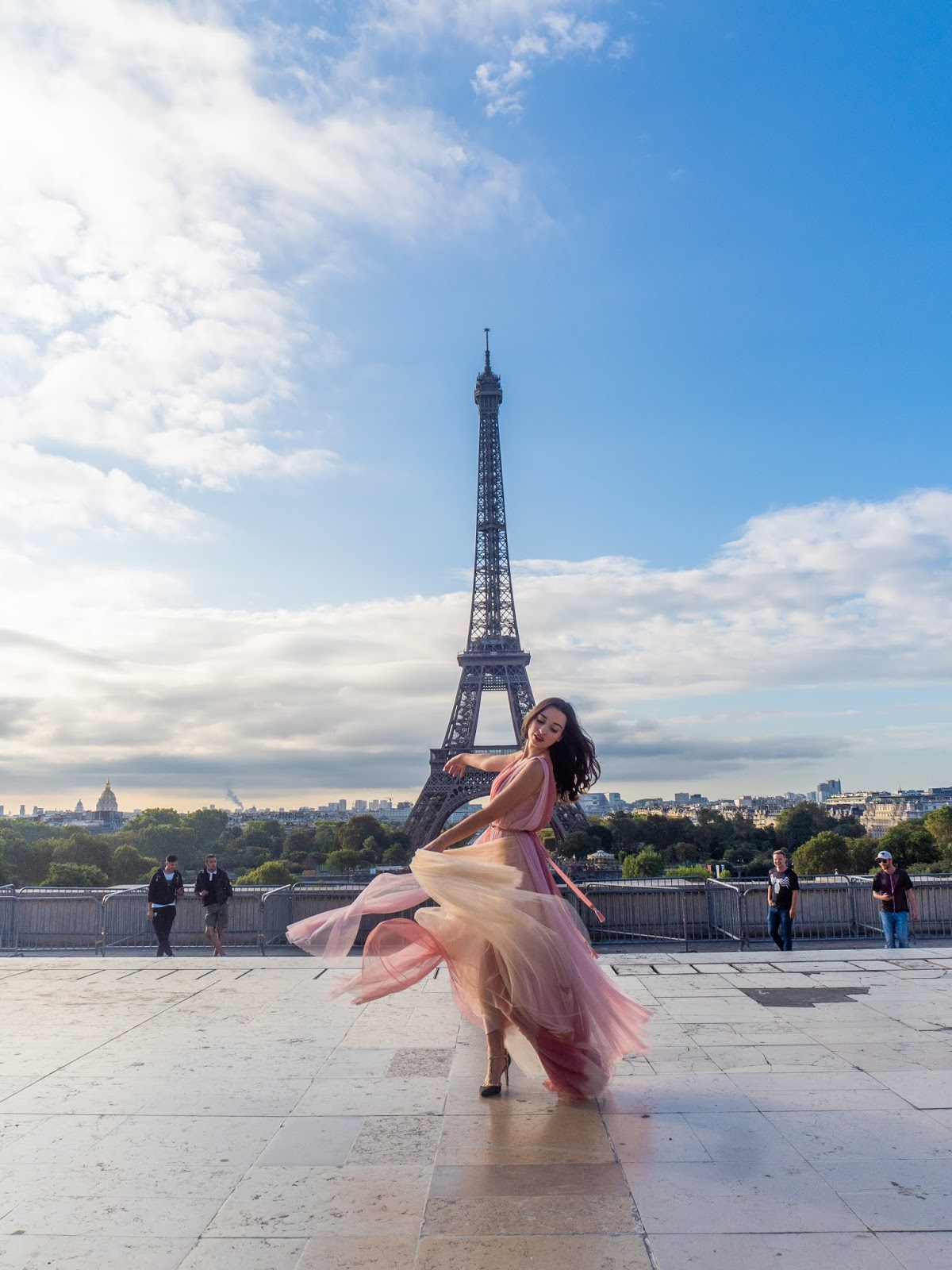 A Moment in Paris — Hello Miss Jordan