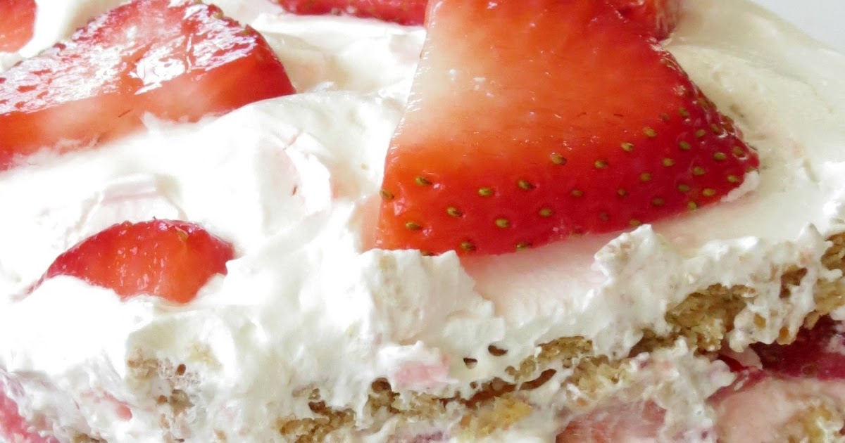 Recipe Momma: NO BAKE STRAWBERRY HOLIDAY CAKE