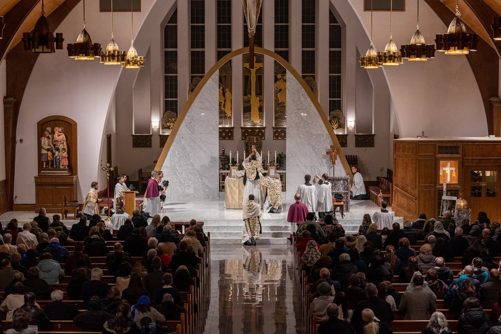 New Liturgical Movement: The TLM Returns to a New York Parish