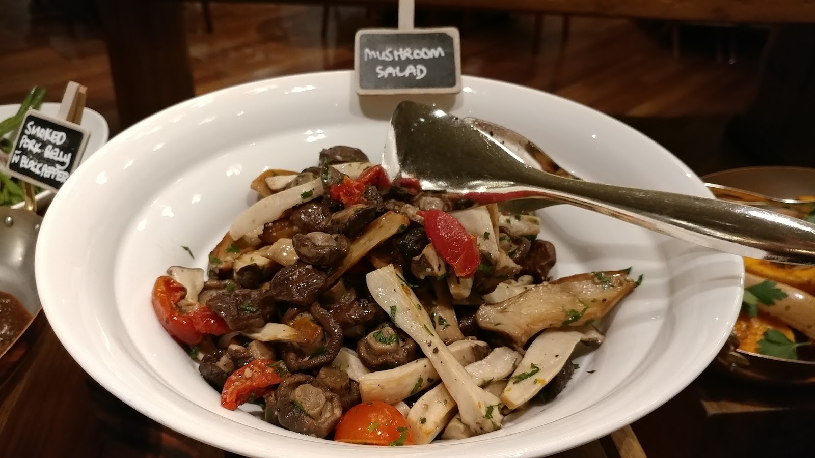 SuMMeR LoVes To Eat! Singapore Food Blog: Market Fresh Semi-Buffet ...