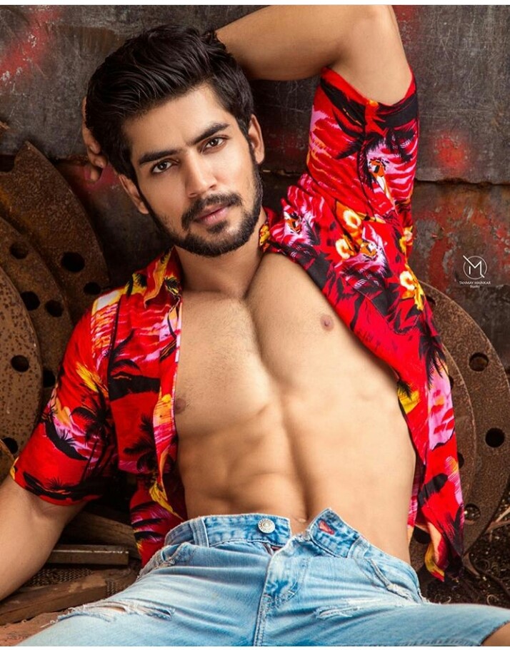 Shirtless Bollywood Men Mumbais Hottest Ab Tastic Model Imraan Ahmad
