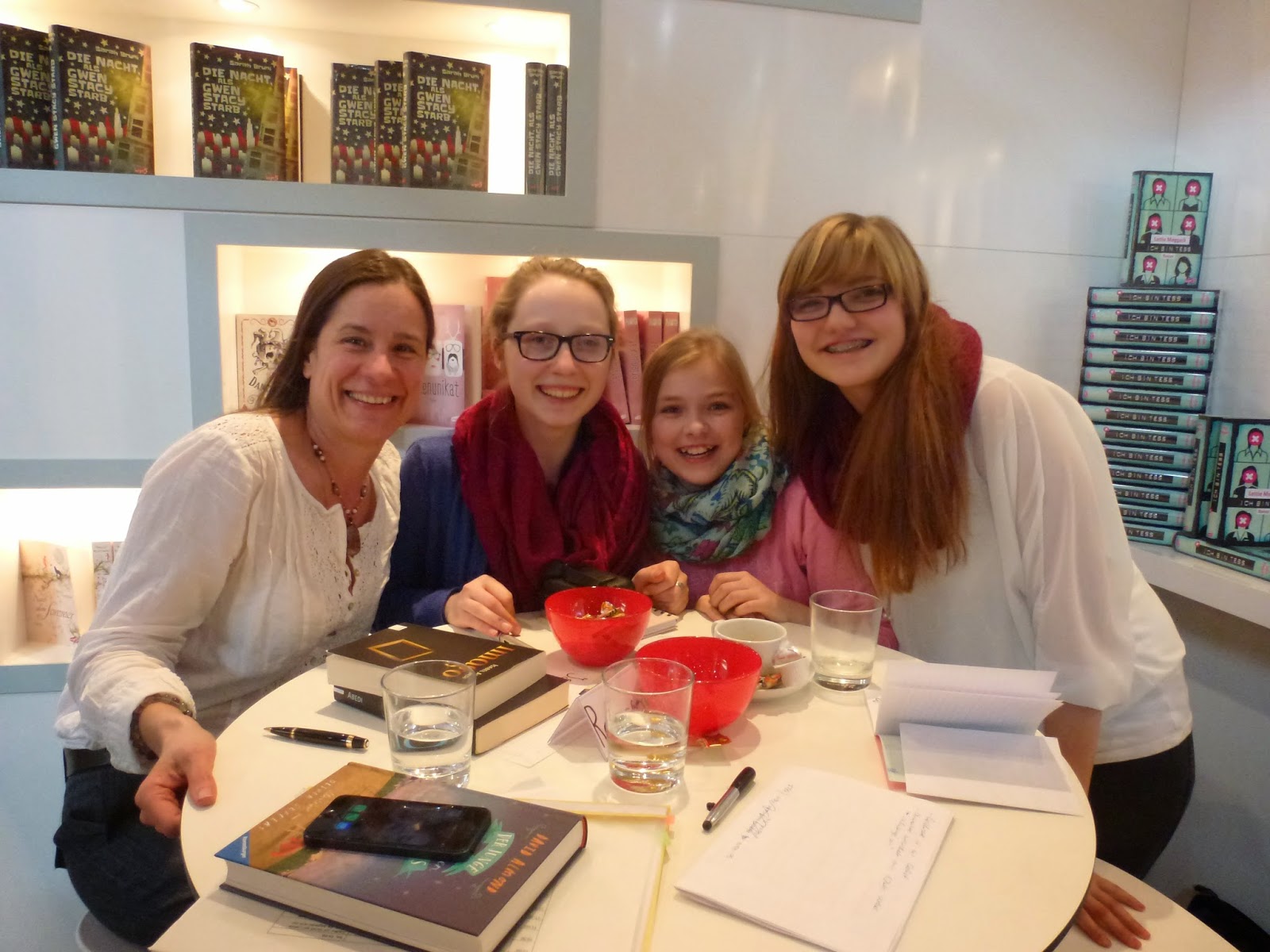 Elisabeth liest: Ein Interview mit der Autorin Isabel Abedi