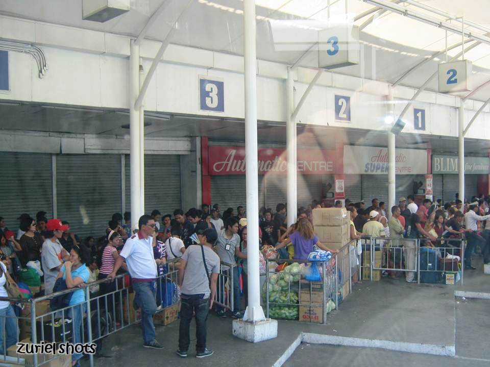 Zuriel Shots: Araneta Bus Terminal