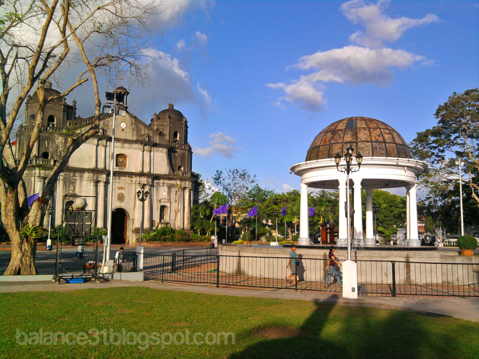TAKE A LOOK AT NAGA CATHEDRAL