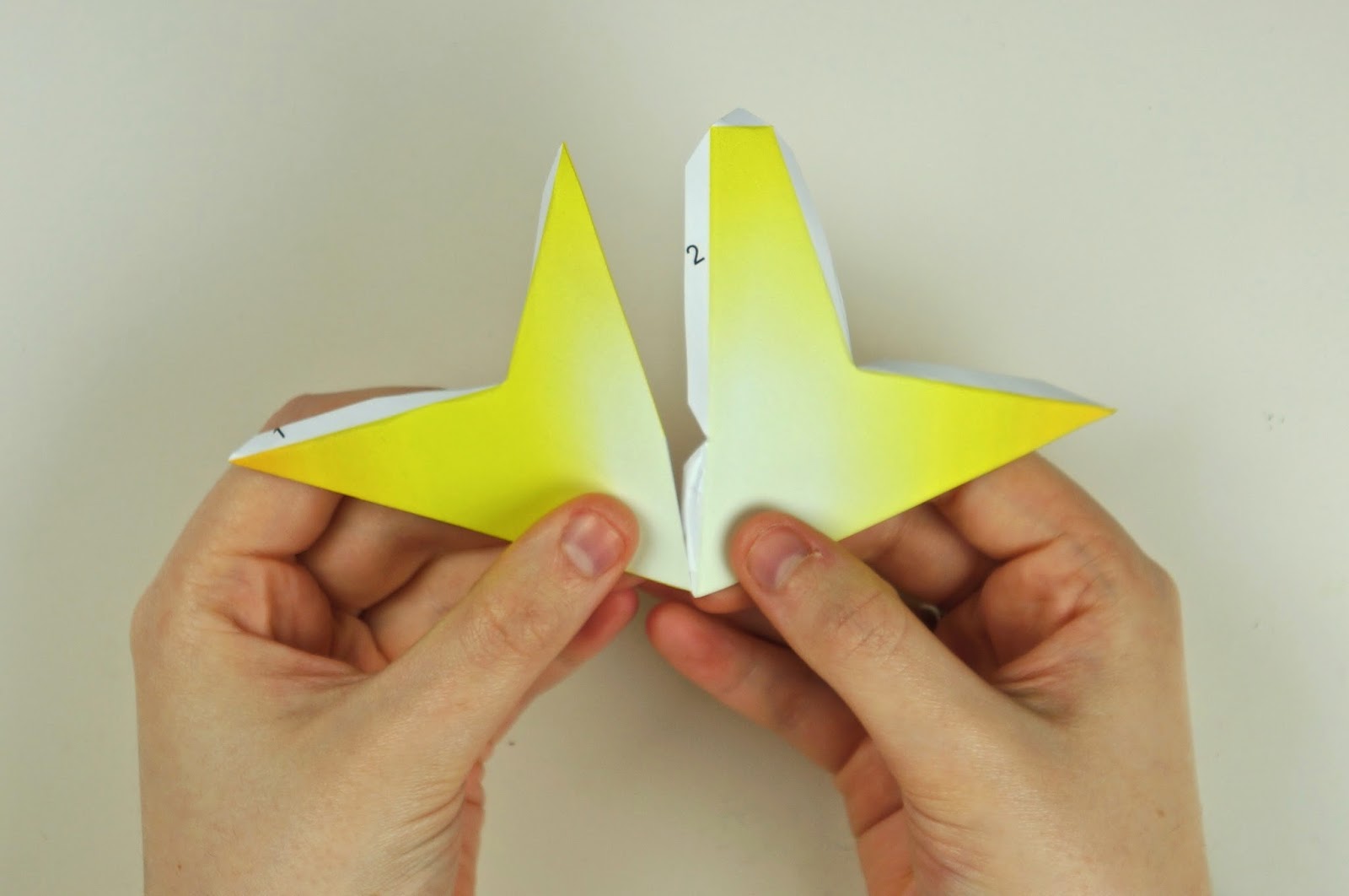 Otaku Crafts: Mario Super Star Tree Topper (Papercraft)