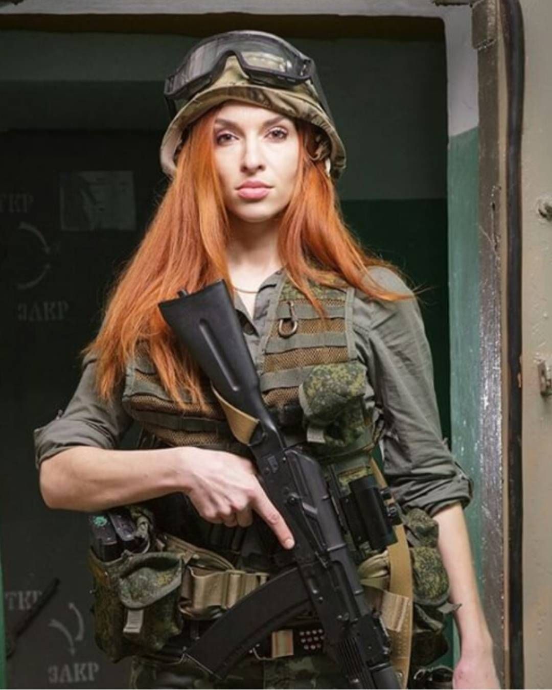 Amazing WTF Facts: Military girl • Women in the military • Army girl ...