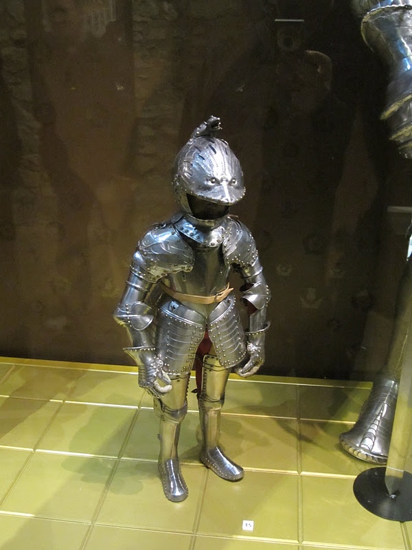 Scotland: The Castle Chronicles: Treachery, Murder, and Execution (Nov 7)