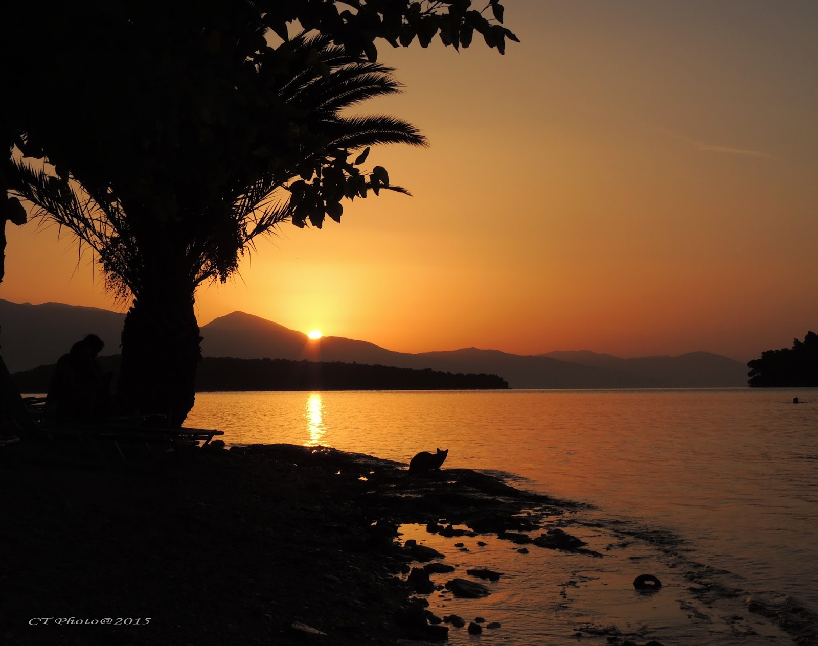 CĂLĂTORII: Răsărit de soare în Nidri - Insula Lefkada