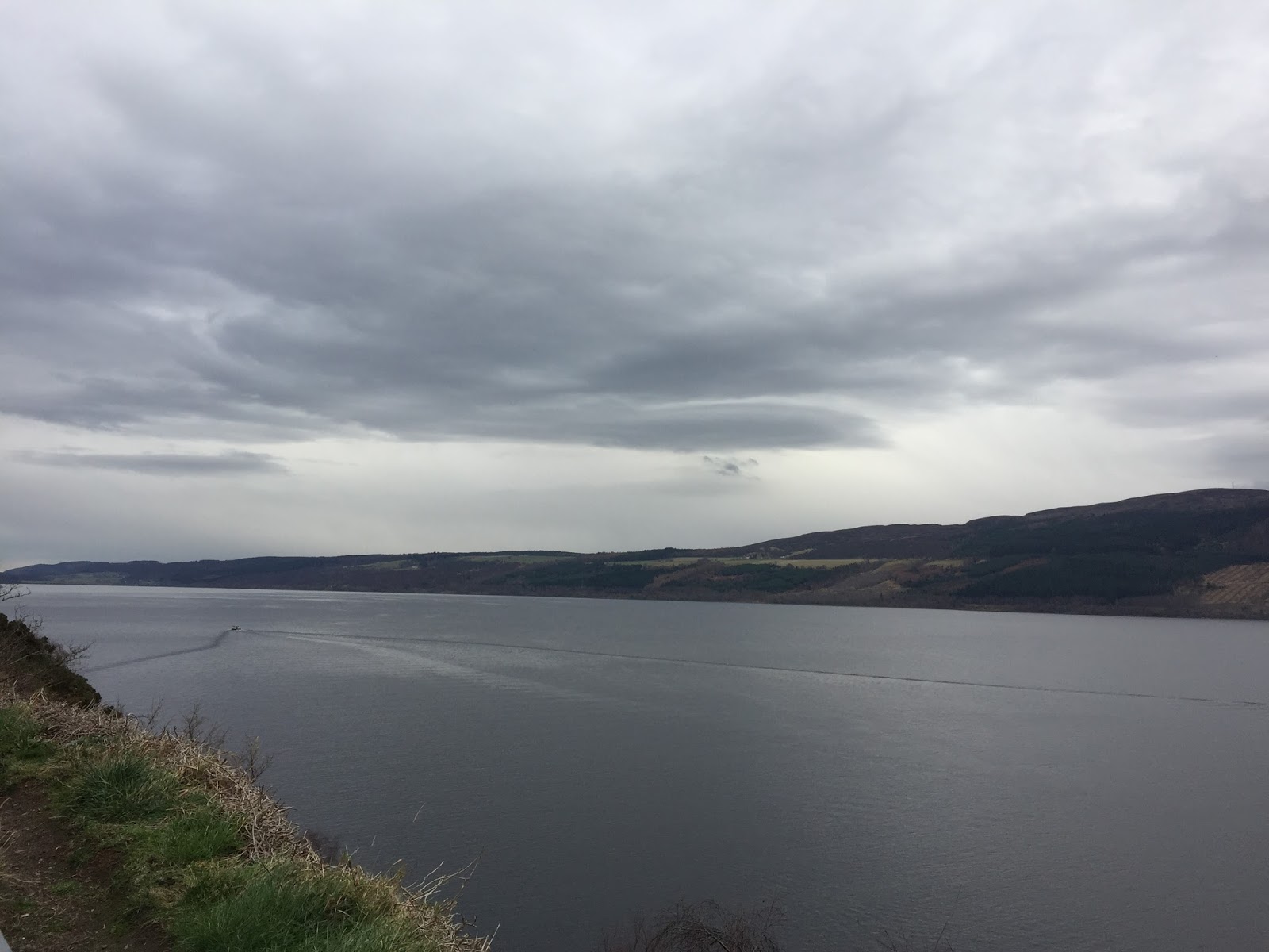 4143: Loch Nessin hirviö