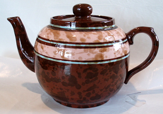 Vintage Treasure in Martinborough: Brown Betty Tea Pots - friends for life!