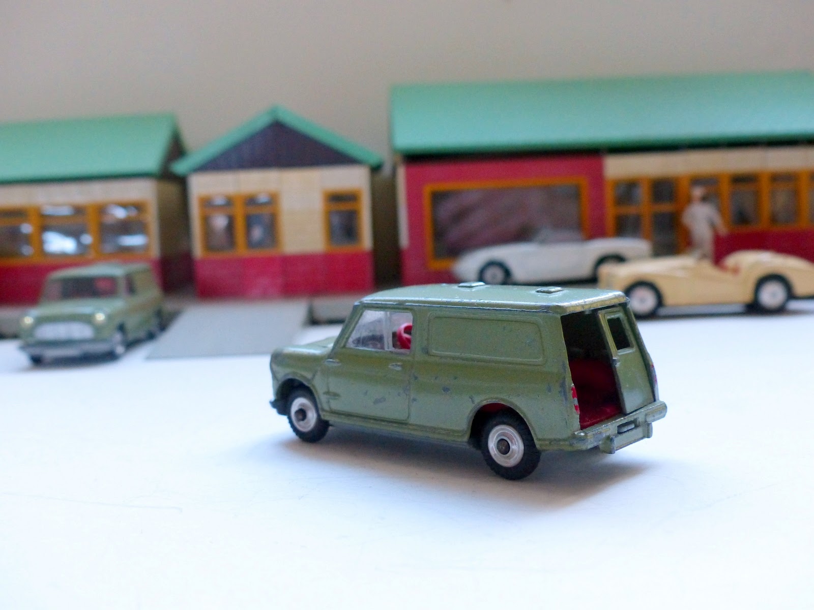 I LOVE CORGI TOYS: Mini Van Doors