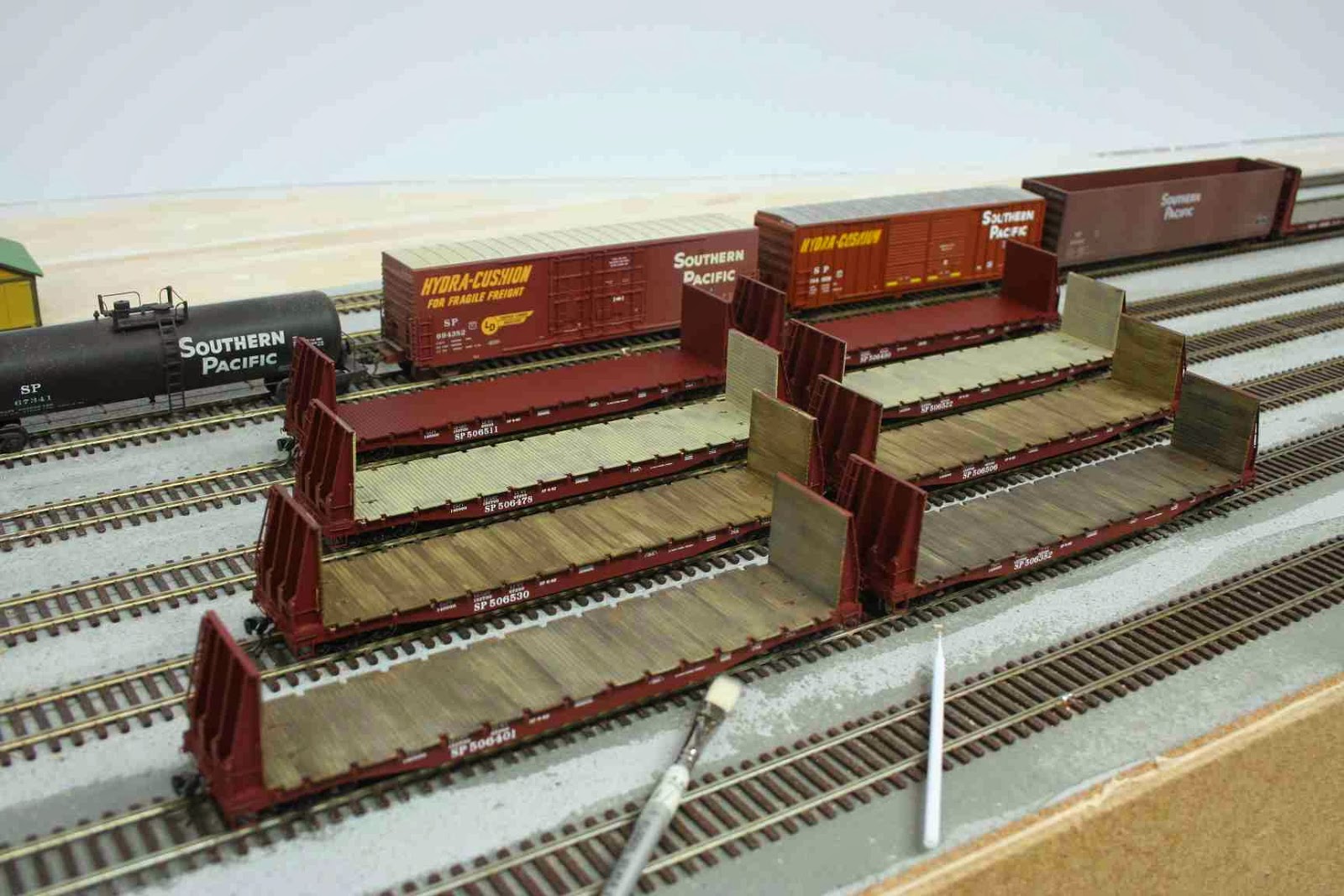 Southern Pacific Cascade Line: PREPARING FREIGHT CARS – FMS DECKS