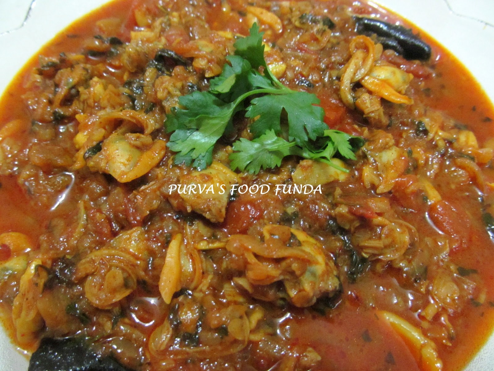 Food Funda: Shivalya/ Tisarya Lipati (Clams Curry)